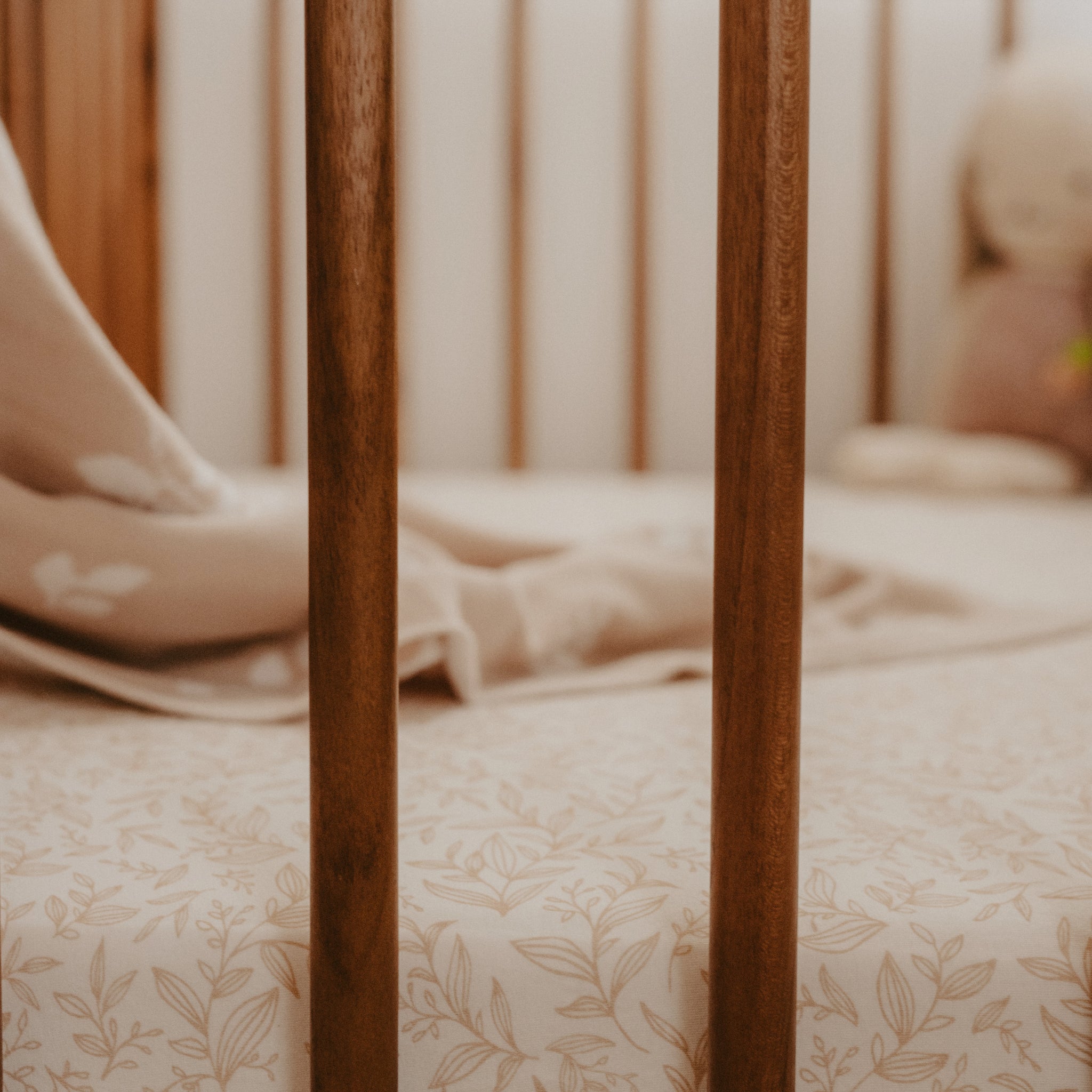 Golden Vines Organic Fitted Cot Sheet– Fox & Fallow