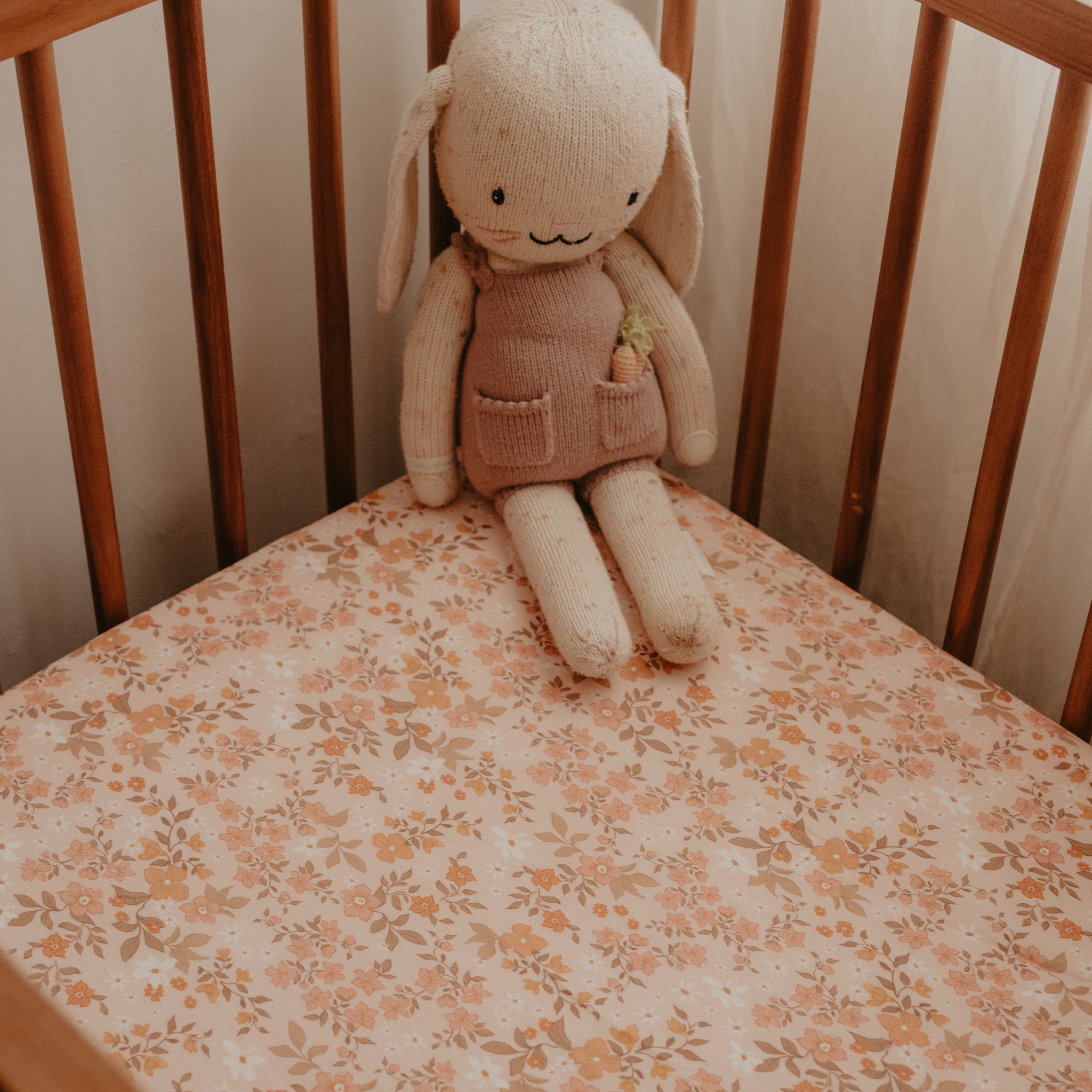 Sweet Pea Organic Fitted Cot Sheet– Fox & Fallow