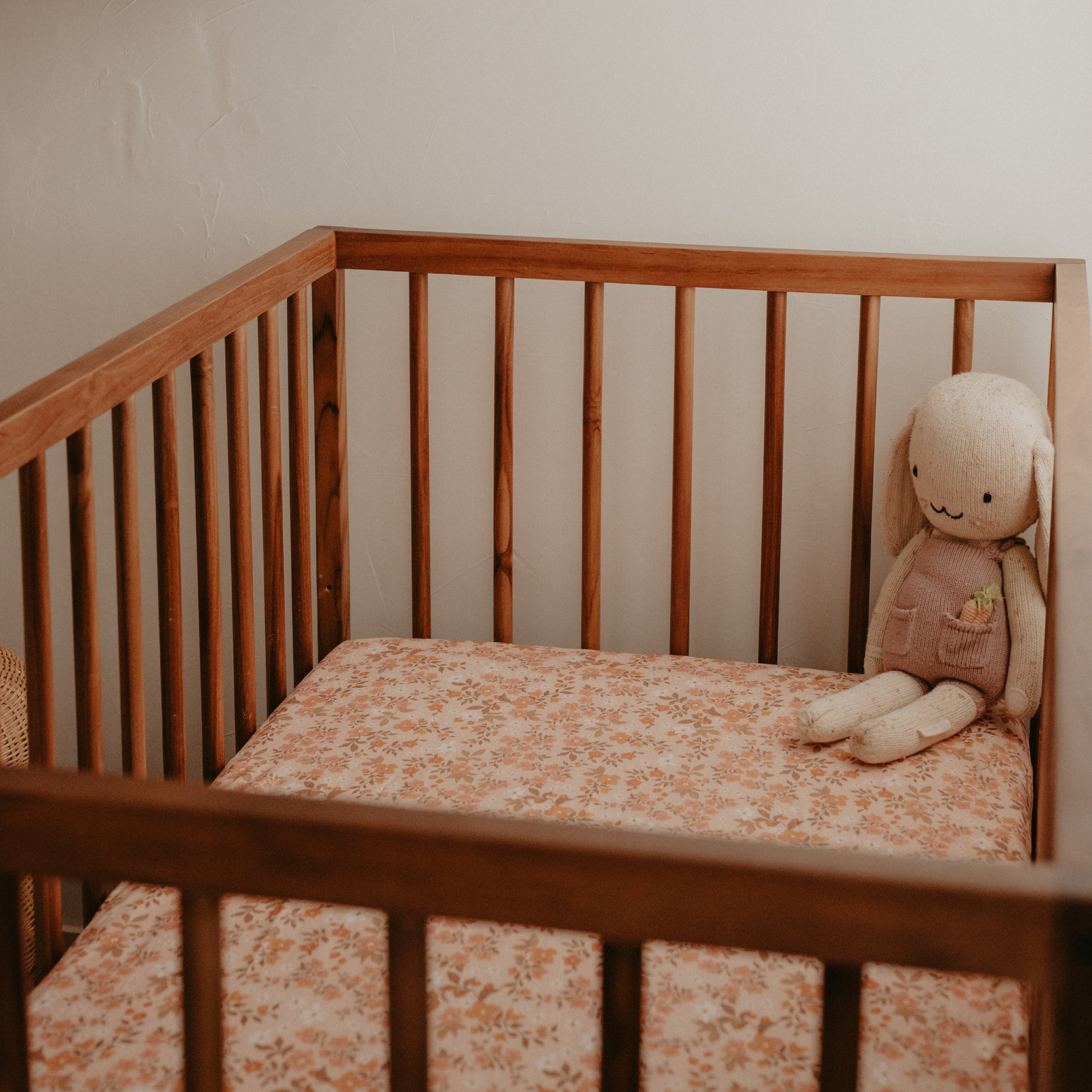 Sweet Pea Organic Fitted Cot Sheet– Fox & Fallow